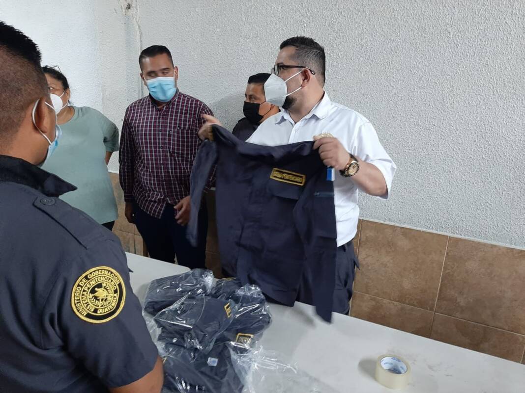 Verifican calidad y material que se utiliza en la confección de ...