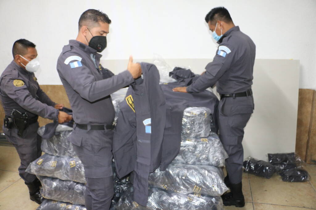 Verifican calidad y material que se utiliza en la confección de ...
